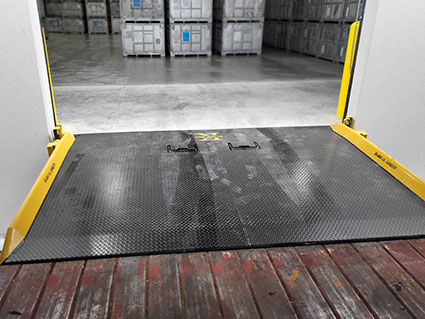 Rail Dock Boards - Capacity Up To 100,000 lbs. | Railroad Dock Plates