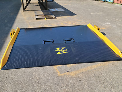 Rail Dock Boards - Capacity Up To 100,000 lbs. | Railroad Dock Plates